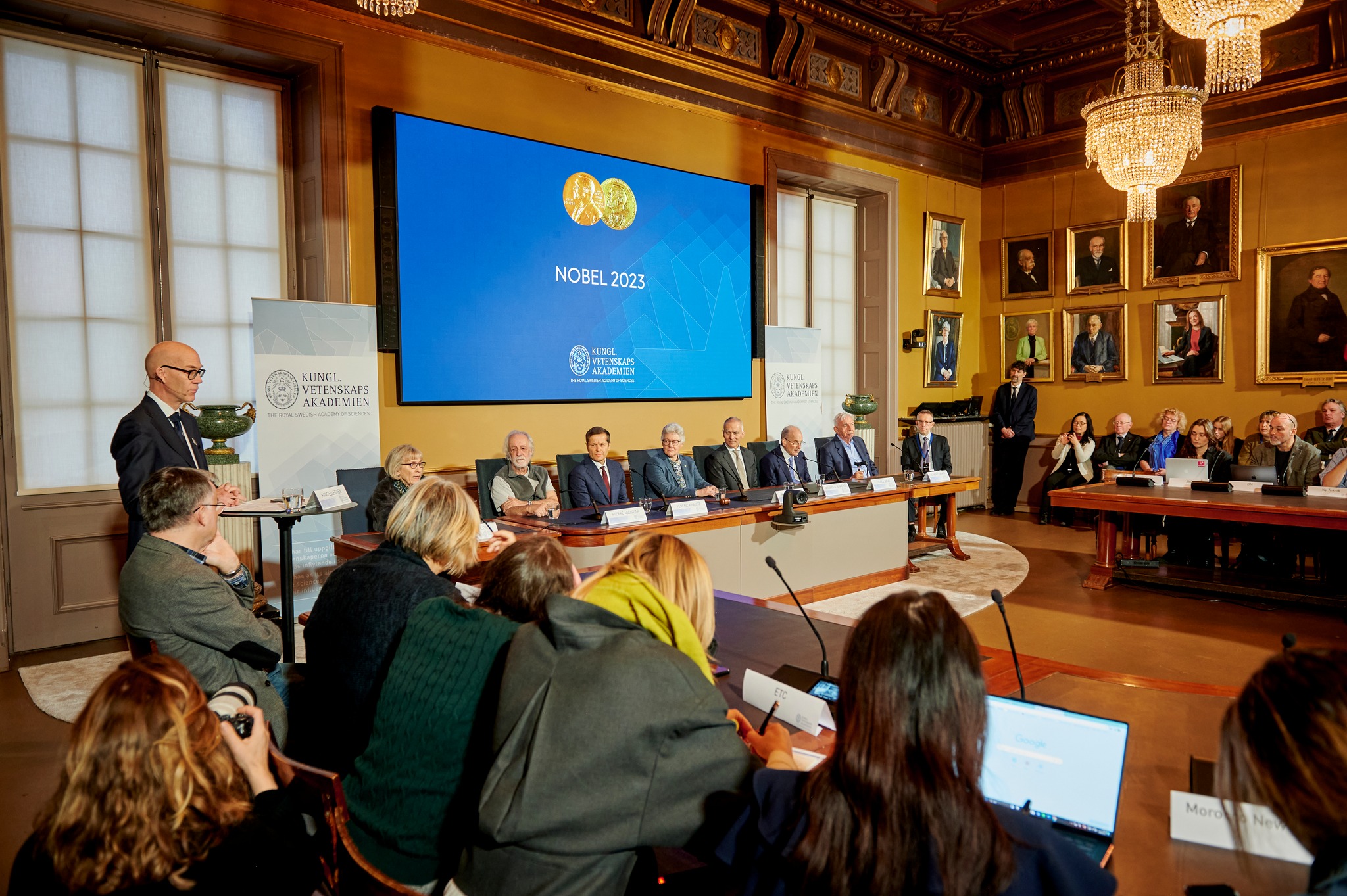 Press conference with the 2023 Laureates in Physics, Chemistry and ...